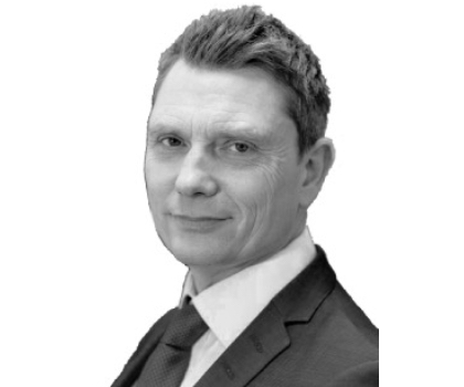 Adrian Gilbert Portrait head shot 2018-2-3 - SX3 (Re)Insurance Claims ...